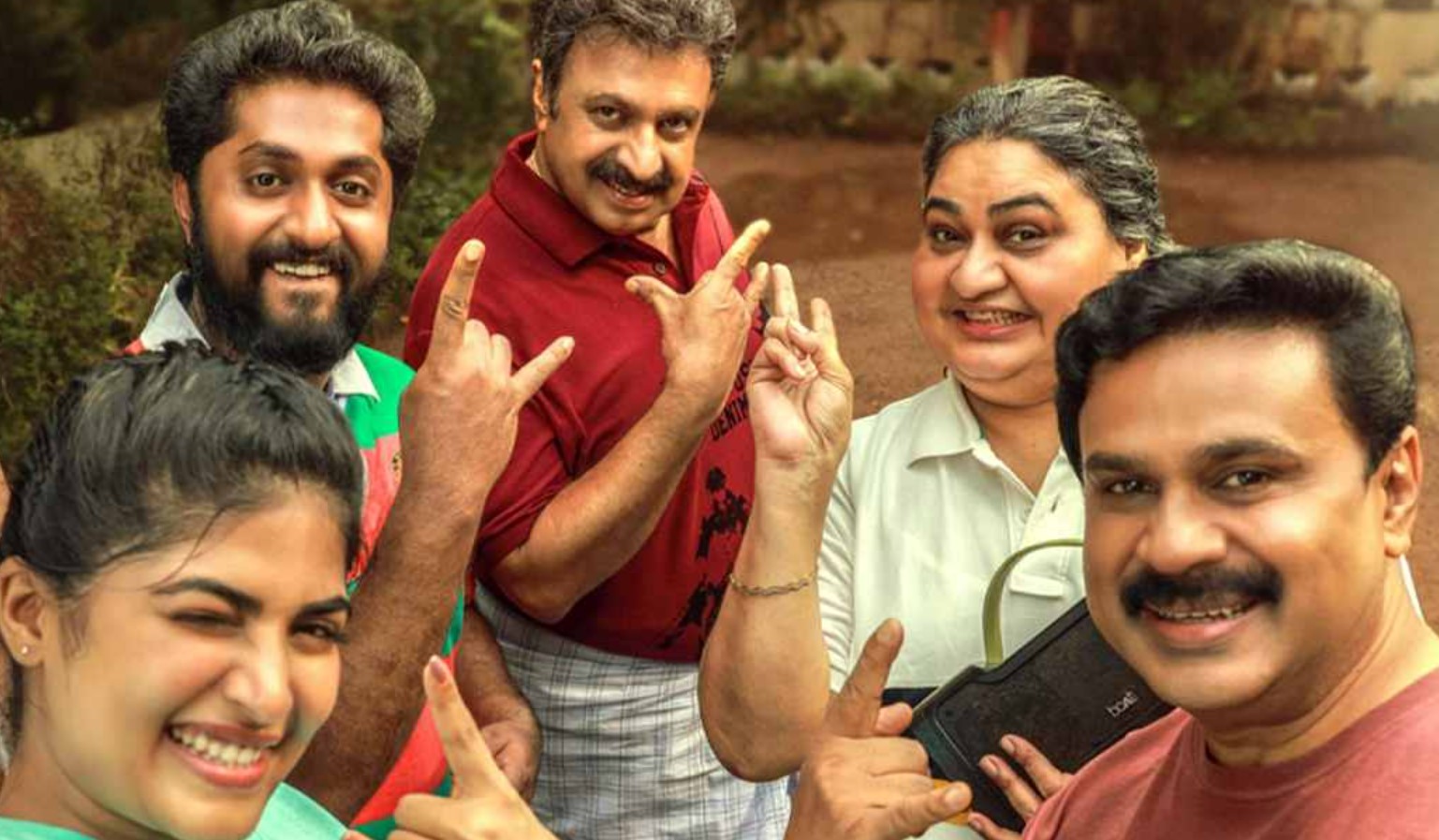 OTT Clicks: இளம் பெண்ணின் ரீல்ஸ் மோகம்.. அதனால் வரும் குடும்ப பிரச்சனைகள்.. அசத்தலான இந்த மலையாள ...