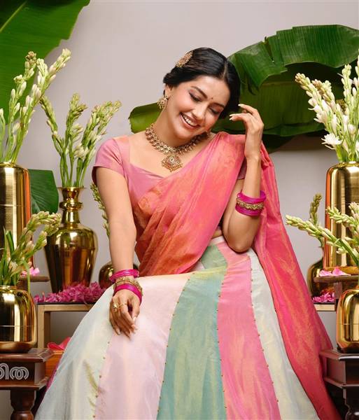 ஆளே மாறிட்டாங்களே! பள்ளி மாணவியாக நடித்த மஹிமாவின் லேட்டஸ்ட் க்ளிக்ஸ் ...