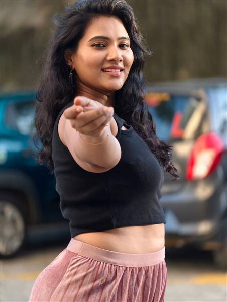 சைடு போஸில் கலக்கல் போட்டோஷூட்.. நடிகை திவ்யா துரைசாமியின் லேட்டஸ்ட் க்ளிக்ஸ்! | Actress Dhivya ...