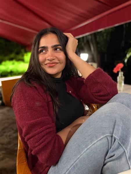 இணையத்தை கவர்ந்த ருக்மினி.. கேசுவல் லுக் புகைப்படத்திற்கு குவியும் லைக்ஸ்! | Actress Rukmini ...