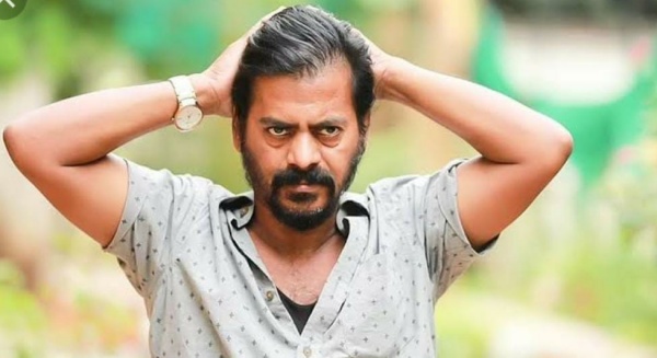 தமிழ் சினிமாவின் நம்பர் ஒன் கோடீஸ்வர காமெடி நடிகர் யார்? பிற ...