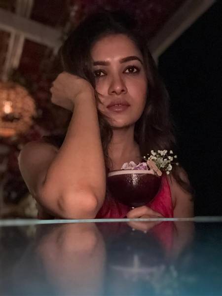 ஸ்ட்ரெஸ்ஸே இல்லங்க.. கோவாவில் ஜாலியாக சுற்றும் வாணி போஜன்! | Actress ...