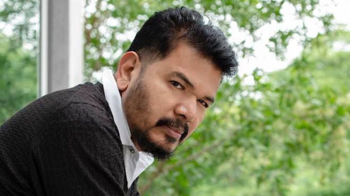இந்தியாவில் அதிக சம்பளம் வாங்கும் நம்பர் ஒன் இயக்குநர் யாருன்னு ...