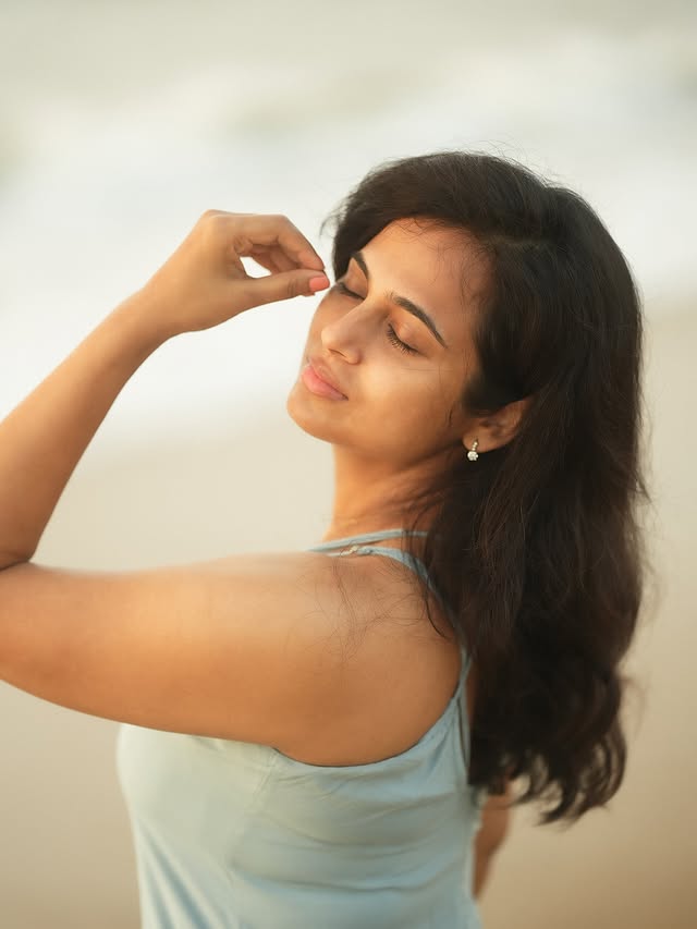 இடையழகி ரம்யா பாண்டியனா இது? பாத்து எவ்வளவு நாள் ஆச்சு? வெளியான கிளாமர் ...