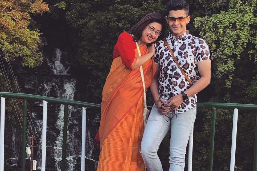 বীরভূমের তারকা প্রার্থী শতাব্দী রায়, তাঁর ছেলেকে দেখেছেন?, Birbhum TMC candidate Satabdi Roy ...