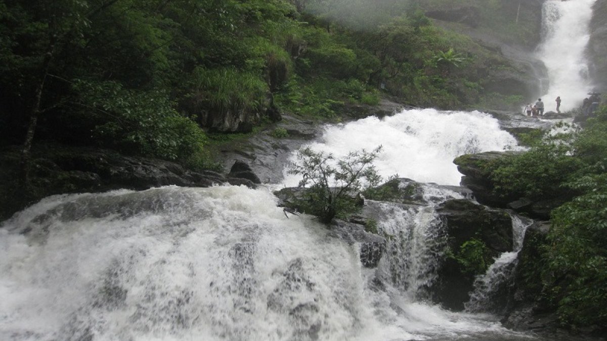 Kodagu Waterfalls Photos: ಕೊಡಗಿನ ಜಲಧಾರೆಗಳಿಗೆ ಜೀವಕಳೆ | Kodagu District ...