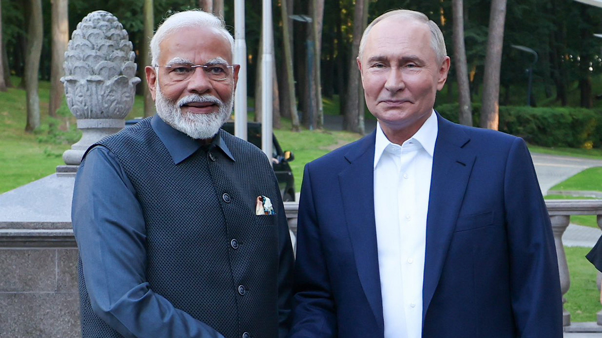 PM Modi Russia Visit Photos | Putin Welcomes PM Modi In Russia | PM ...