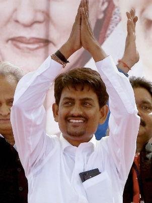 B Z Zameer Ahmed Khan: Age, Biography, Education, Wife, Caste, Net ...