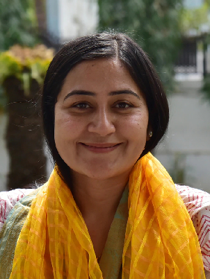 Dolly Sharma: Age, Biography, Education, Husband, Caste, Net Worth & More - Oneindia