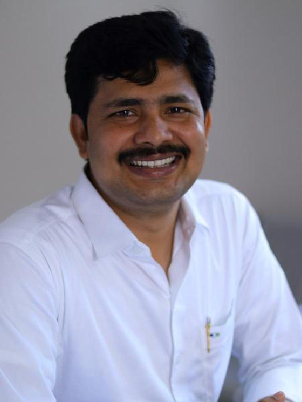 Maddila Gurumoorthy: Age, Biography, Education, Wife, Caste, Net Worth & More - Oneindia