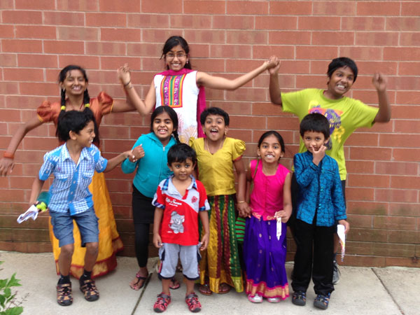 ஏழு வயதில் 1330 திருக்குறள்களை கரைத்துக் குடித்த 'குறள் சரவெடி' அத்விகா ...