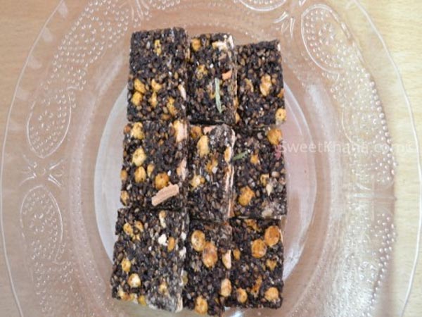 இயற்கை தந்த வரம், மருத்துவ குணம் மிக்க எள்ளு மிட்டாய்... | Order Ellu ...