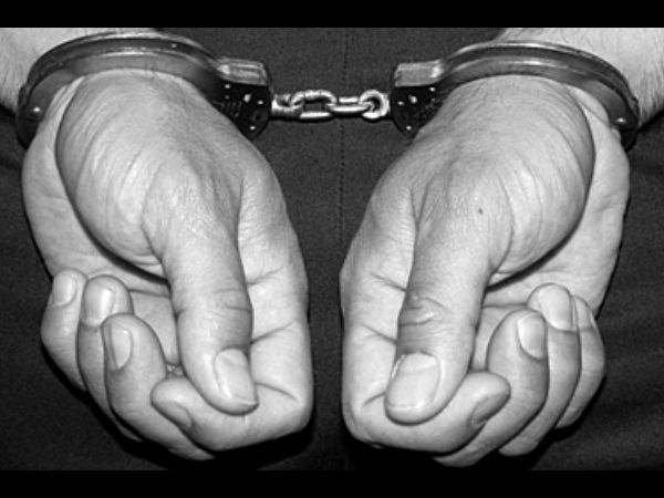 வங்காள தேச எழுத்தாளர் நிலோய் கொலை வழக்கு- 2 பேர் கைது | Two arrested ...