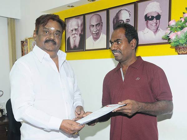 விஜயகாந்த் உடன் பாடகர் கோவன் சந்திப்பு- மது விலக்குக்கு எதிரான ...