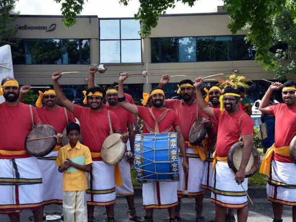 அமெரிக்க கோடை விழாவில் அசத்திய தமிழர் பறையிசையும் ஒயிலாட்டமும்! | Parai ...