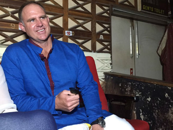 ஆல்பட் தியேட்டரில் ரஜினியின் கபாலி பார்த்து 'மகிழ்ச்சி' அடைந்த ஹெய்டன் ...