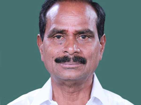 ஓ.பி.எஸ்ஸுடன் கை கோர்த்த "கொங்கு கிங்" பி.ஆர்.சுந்தரம்.. ஜெ.வின் தீவிர ...