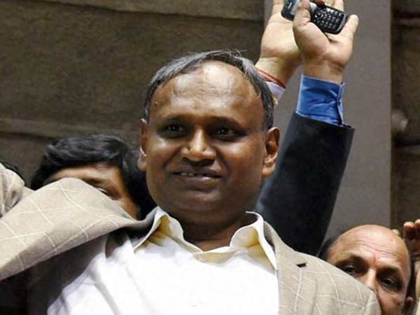 எஸ்.சி., எஸ்.டி., சட்டம் பலவீனமாகிவிட்டது.. தலைமை மீது பாஜக எம்.பி ...