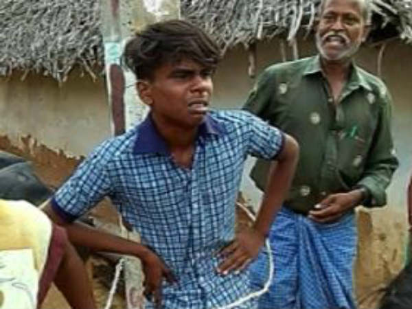 என்ன ஜென்மங்களோ இவங்க.. இப்படியா அடிப்பது? | 11std student attacked by ...