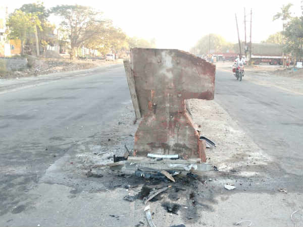 காரில் செல்வோர் கவனத்திற்கு.. அதிமுக எம்பி ராஜேந்திரன் சாலை விபத்தில் ...