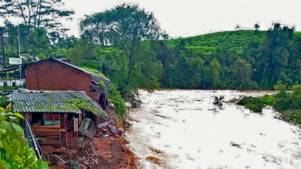 ஒரு கிராமத்தின் வரைபடமே மொத்தமாக மாறியது.. கேரளாவில் நிலச்சரிவால் ...