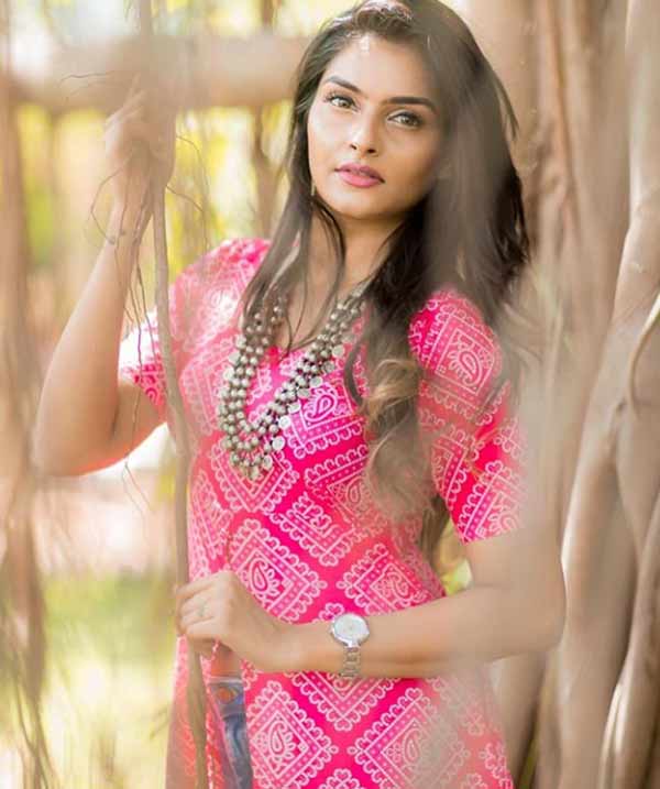 ஹீரோயின்ஸ் மட்டும்தானா.. நாங்களும் பண்ணுவோம்ல.. கலக்கலாக குதித்த ...