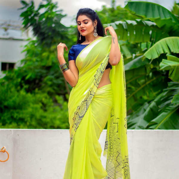 க்யூட்டி தலைவி.. இதை விட "அது"தான் சூப்பரா இருக்கு.. குளிரும் நிவிஷா ...