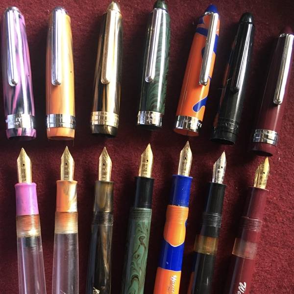 5 கோப்புகளில் ஸ்டாலின் கையெழுத்திட்டாரே!.. அந்த பேனா கருணாநிதியுடையதாம் ...