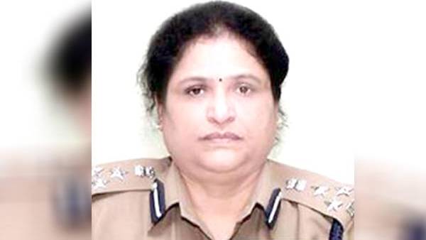 யாருங்க இந்த வனிதா.. இனி ஒருத்தரும் "வாலாட்ட" முடியாது.. நிம்மதி ...