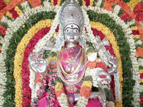 ஆடி மாதத்திற்கு என்னென்ன சிறப்புகள் - அம்மன் அருள் கிடைக்க விரதம் ...