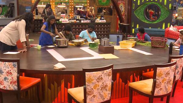 இசைவாணியை வச்சு செய்யும் போட்டியாளர்கள்...இதுதான் பழிவாங்கும் படலமா ...