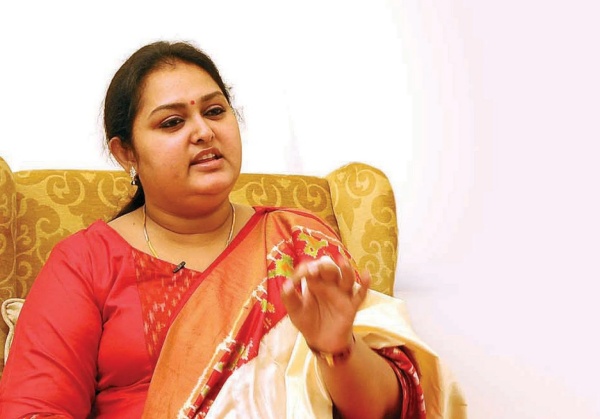 சரிங்க.. சும்மா மன்னிச்சுட்டே இருக்க முடியாது.. செம கோபத்தில் விந்தியா ...