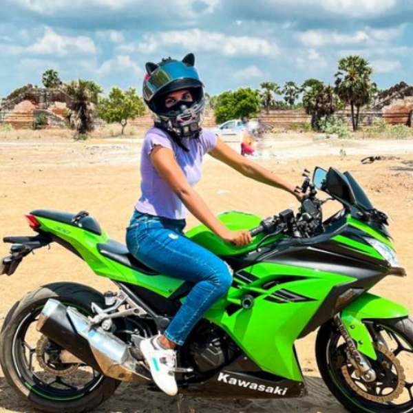 டிடிஎப் வாசனை விடுங்க.. ‘பைரோஸ்’ தெரியுமா? - சூப்பர் பைக்கில் மாஸ் ...