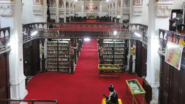 இந்தியாவின் மிகப் பழமையான நூலகம்.. அறிவுசார் சின்னம்.. சென்னை கன்னிமாரா ...