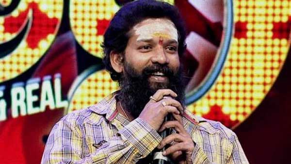 மகிழ்ச்சியோடு முதல் முறையாக குடும்ப புகைப்படத்தை வெளியிட்ட பாபா பாஸ்கர் ...