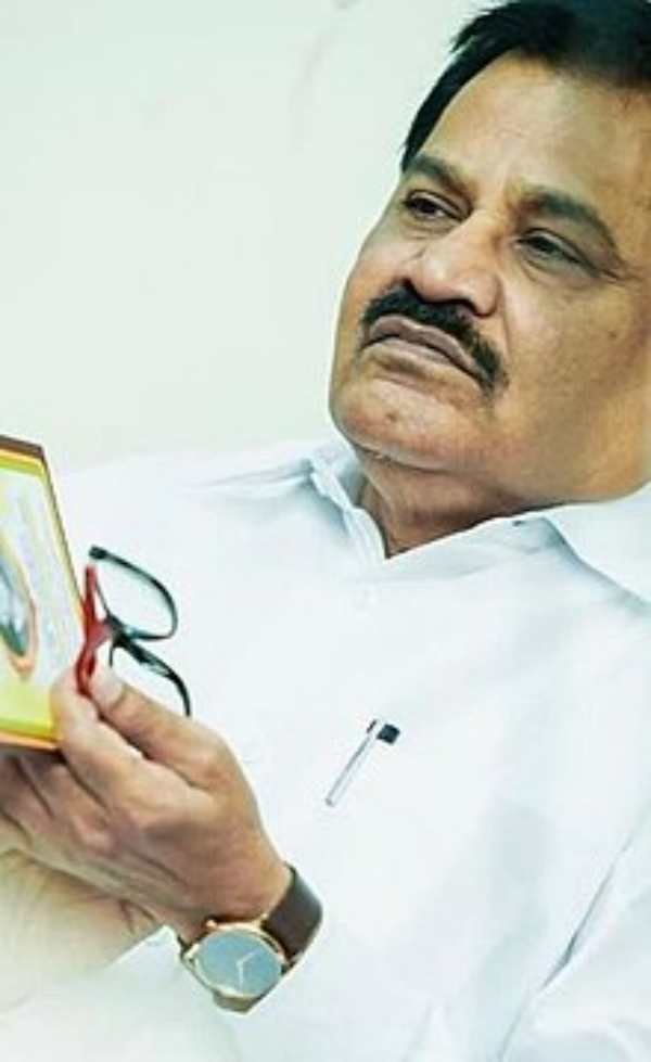 காங்கிரஸ் தலைவர் தேர்தல் பற்றி.. திமுக கே.எஸ் ராதாகிருஷ்ணன் அட்டாக்.. அதிரடியாக நீக்கிய ...