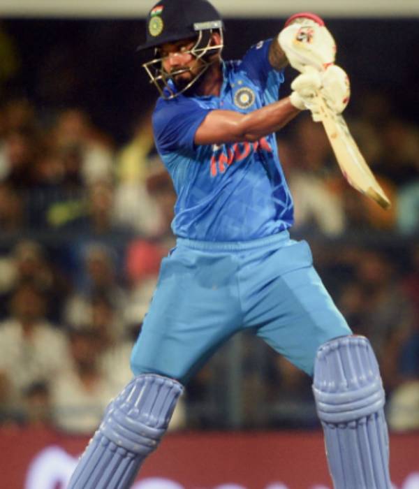 இந்தியா தோல்வி: 'மட்டமான ஆட்டம்' கே.எல்.ராகுலின் குடியுரிமையை பறிங்க ...