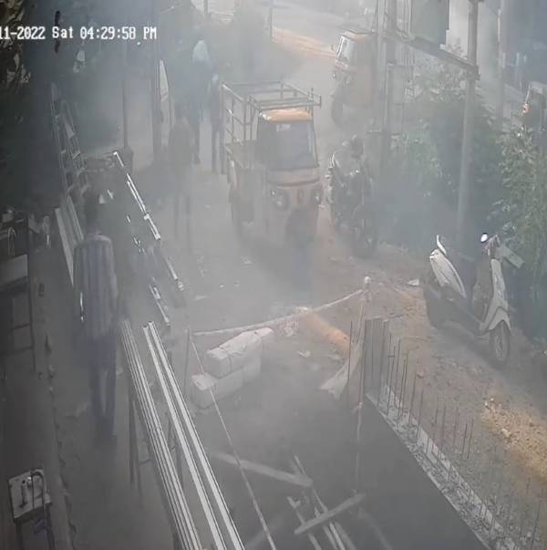 மங்களூரில் வெடித்து சிதறிய ஆட்டோ! "விபத்து இல்லை. பயங்கரவாத செயல் ...