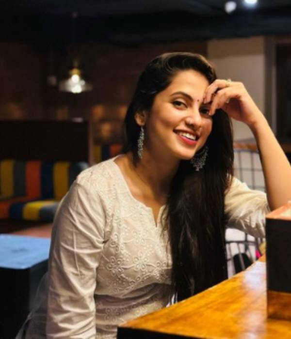 ஒரு நாள் முழுக்க அழுது இருக்கேன்.. மூன்று மாதம் தான் டைம் இருக்கு.. எதிர்நீச்சல் ஜனனி விளக்கம் ...