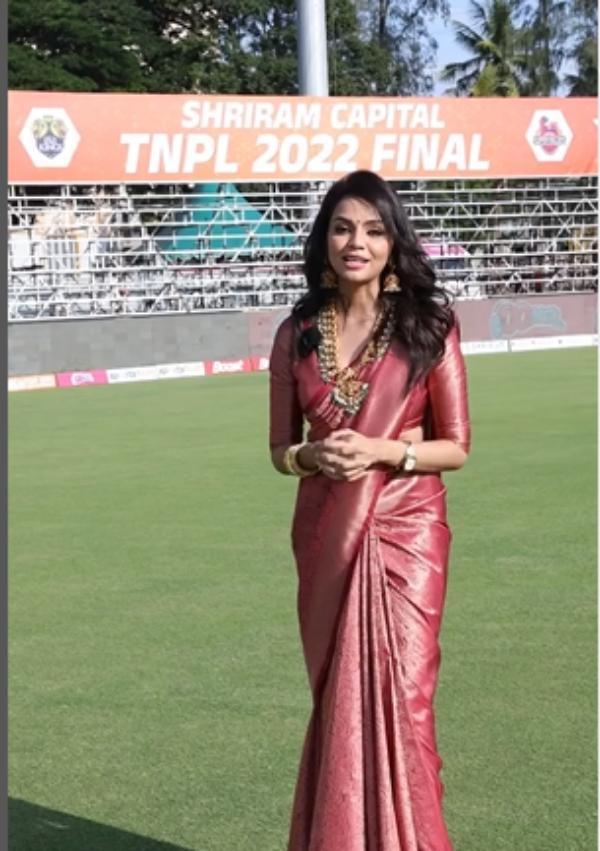 ஏழைகளின் "மயந்தி லாங்கர்".. ஜியோவில் ஐபிஎல் தமிழ் ஆங்கரிங் செய்யும் ...