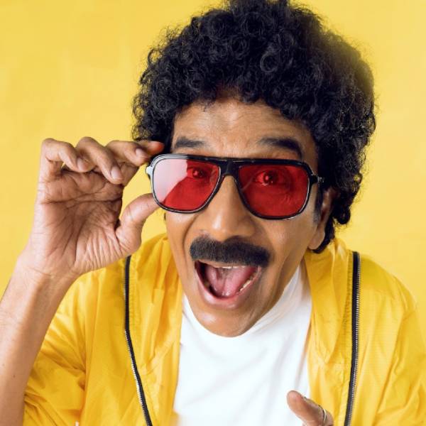 உயிர் பிரிந்தாலும் மேக்கப்போடதான் போகணும்னு சத்தியம் வாங்கிட்டாரு ...