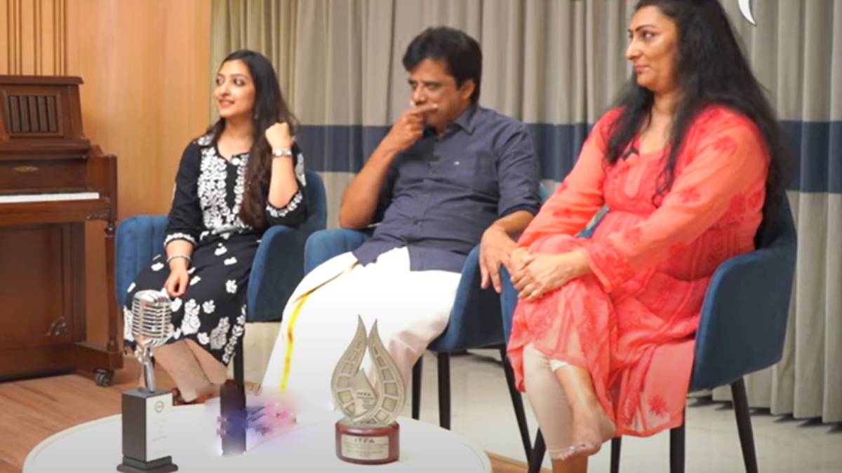 பாடகர் ஸ்ரீனிவாஸ் மகள் இந்த பிரபலமா அப்பாவை பற்றி அடுக்கடுக்காக கூறிய குற்றச்சாட்டு Singer