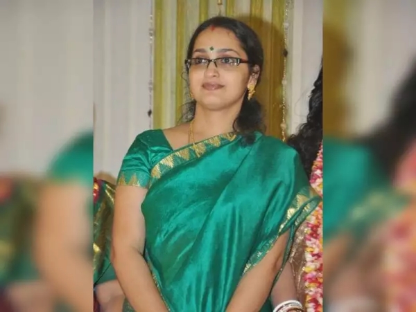 பூவே உனக்காக நடிகை "சங்கீதா” நினைவு இருக்கா? கணவர் இந்த பிரபலம் தானாம் ...