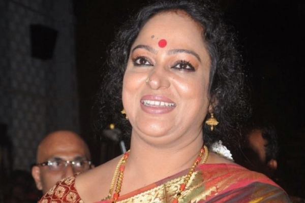 நடிகர் ராமராஜனின் மேக்கப்.. அந்த ஊசியால் தான் இப்படி.. மகன்தான் காரணம் ...