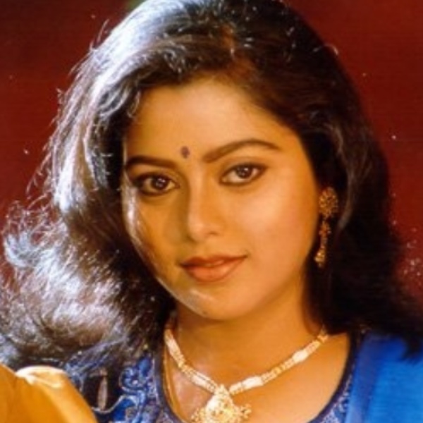 அட்ஜஸ்மெண்டுக்கு NO..NO.. பிரபல "நடிகையை” புகழ்ந்து தள்ளிய பயில்வான் ...