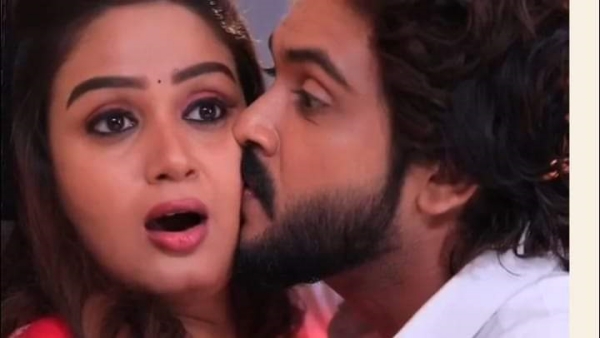 சீரியலில் "முத்த காட்சி”.. இதை கவனிச்சீங்களா? அந்த சீரியலிலும்.. இதைத் ...