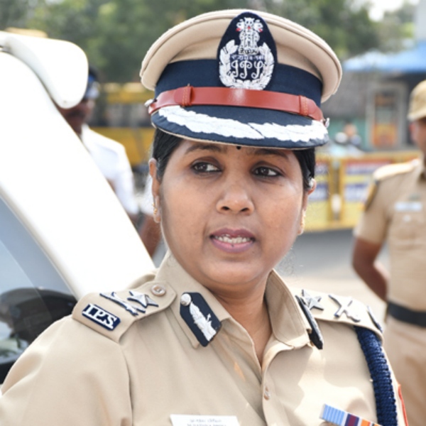 ஆசியம்மாள் வகித்த பதவியில் சத்தியபிரியா IPS.. ஜெயலலிதா ஆட்சியில் பழிவாங்கப்பட்ட அதிகாரி.. யார் ...