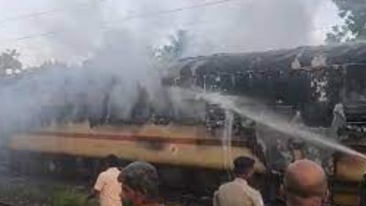 மதுரையில் ரயில்ல டீ போட்டார்களா? 2 சமையல் சிலிண்டர் யாருடையது? தப்பகூட முடியாமல் கருகிய ...