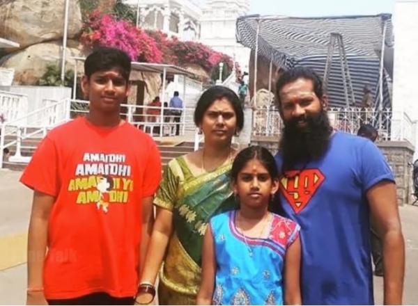 பாபா பாஸ்கரின் மனைவி இந்த பிரபலம் தானா? குழந்தைகளோடு முதல் முறை ...