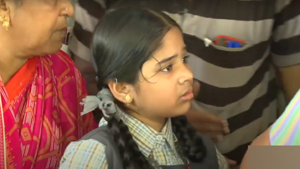 “பெரியப்பா எழுந்திருங்க” மாரிமுத்துவின் உடலை பார்த்து.. ஸ்கூல் ...